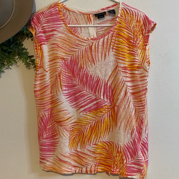 Tahari | Tops | Tahari Linen Tropical Palm Leaf Print Button Back Cap ...